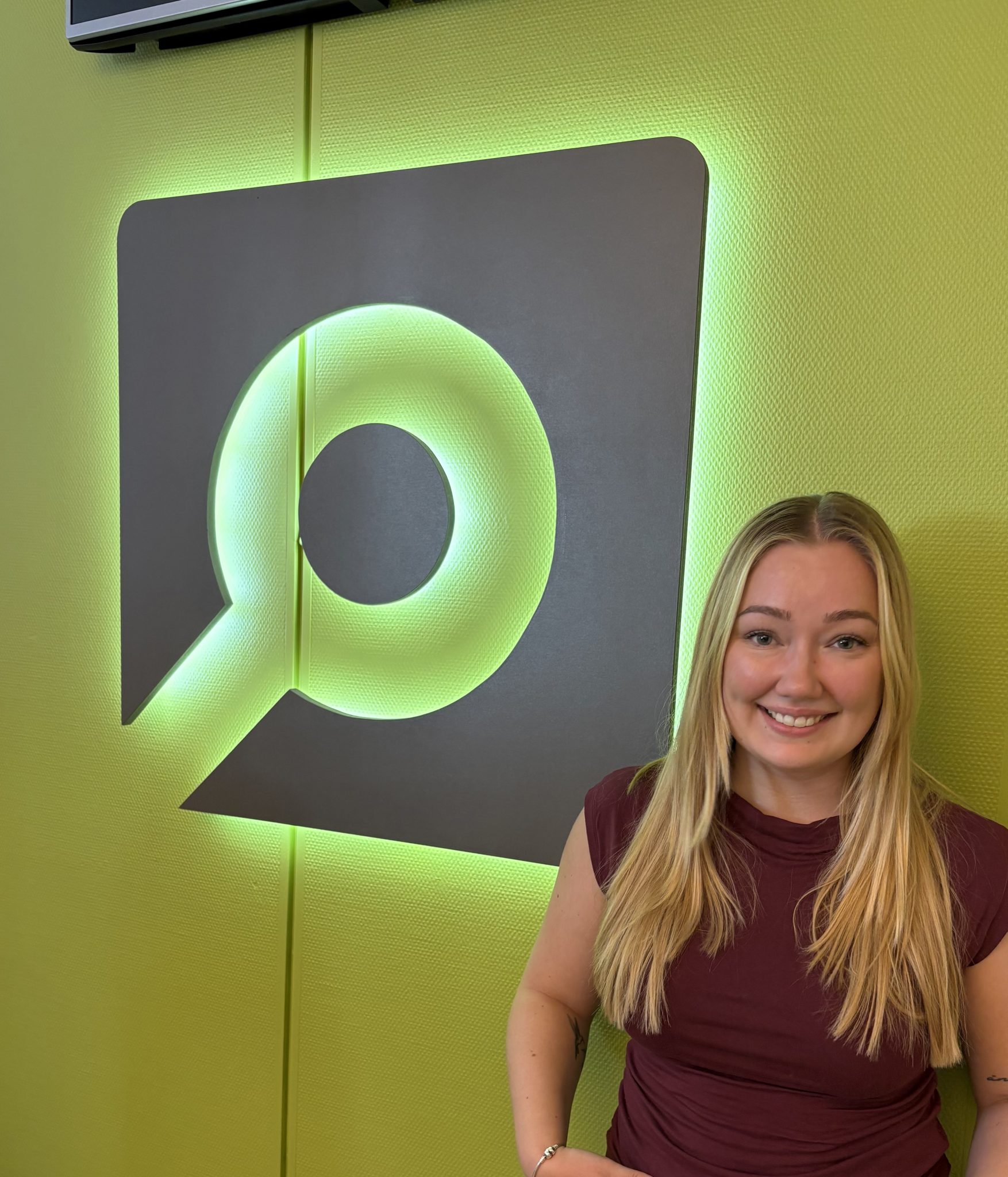 New addition to the Bitcraze team: Enya! | Bitcraze